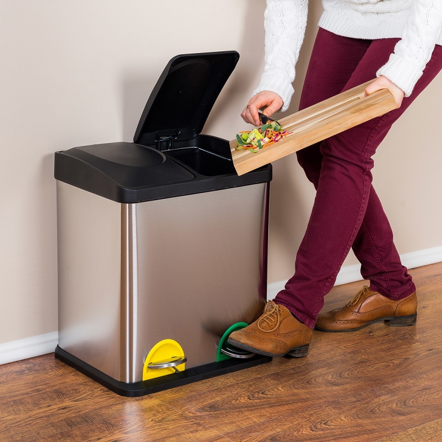 8 Ways to Stop Your Kitchen Bin Smelling